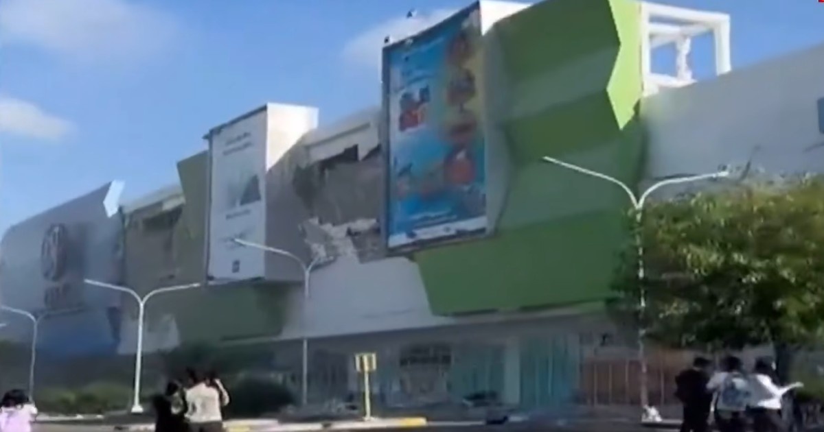 Philippines Earthquake Triggers Panic as Buildings Collapse and ...